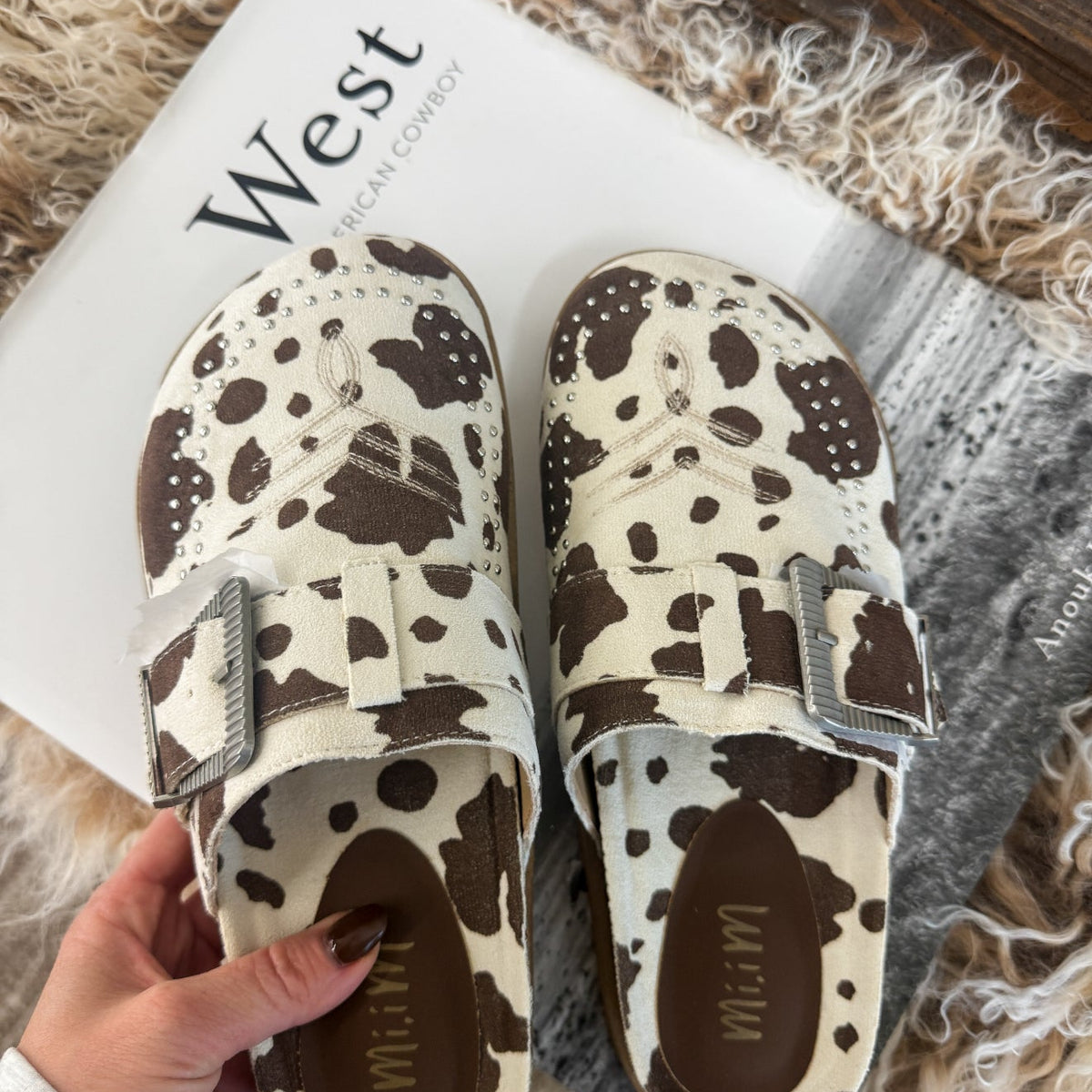 Jolene Clog Mules (Brown Cow) – theFRINGEDpineapple